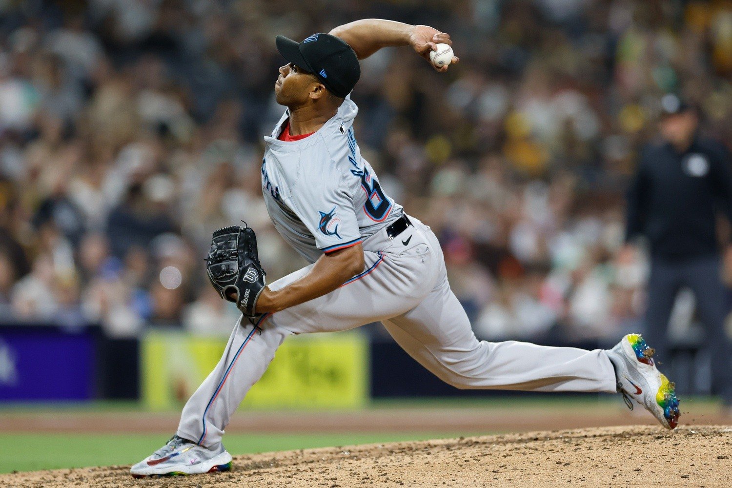 An Intriguing Reliever Who Could Be Cubs' Next Great Success Story—and Who Offers a Unique Twist ...